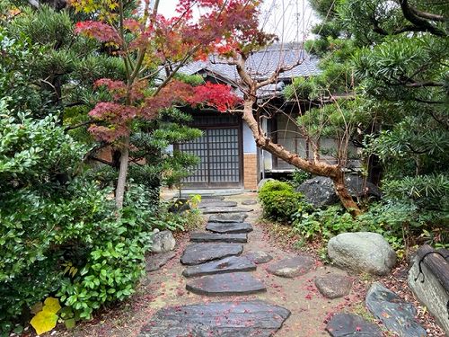 洲本市 国指定名勝 旧益習館庭園 日本最大級の巨岩を用いた豪壮な武家庭園 松葉博雄の社長研究室